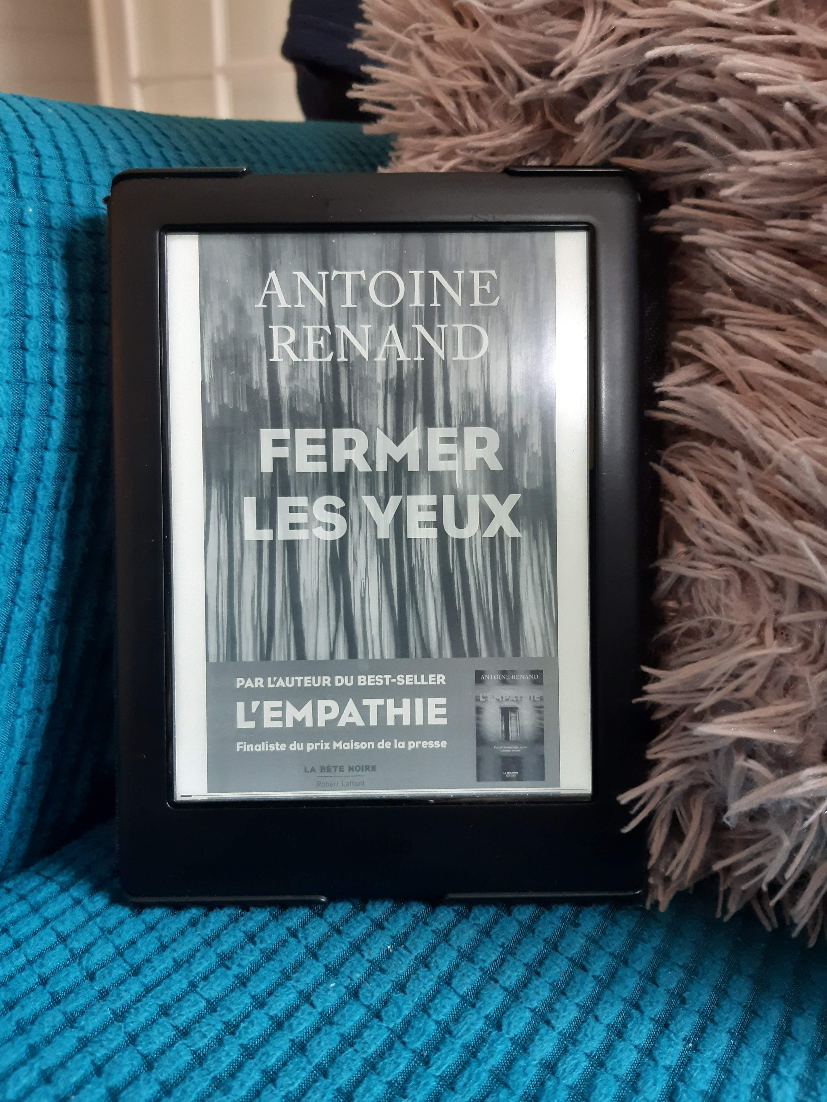 Fermer les yeux – Antoine RENAND – La Papivore